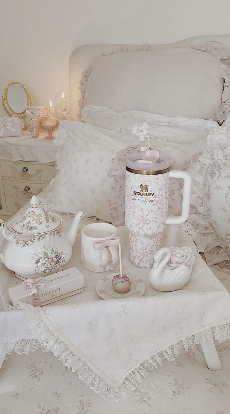 SHOP BEAUTIFUL LOVESHACKFANCY X STANLEY TUMBLER – La Vania